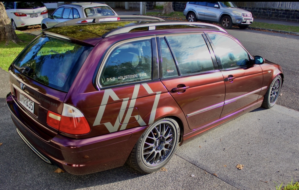 OL7 Studios E46 Touring - Wrap Like Royalty